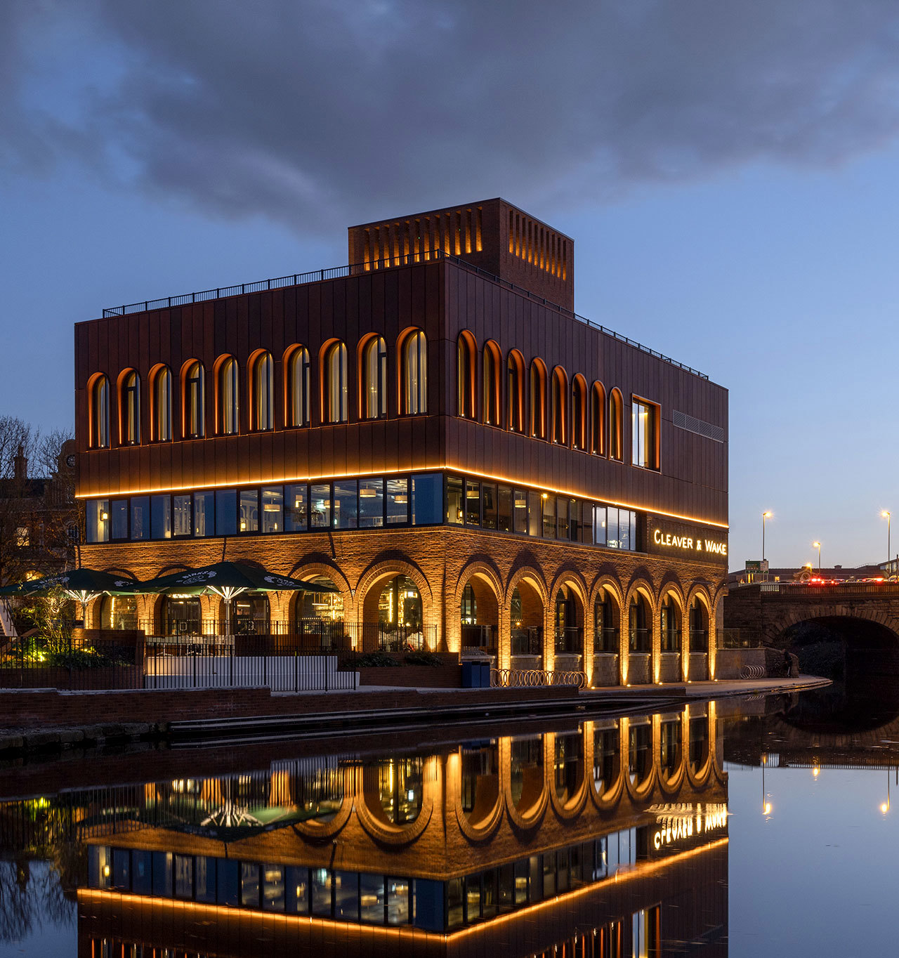 The Canal Turn - Island Quarter